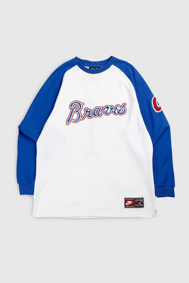 Vintage Atlanta Braves MLB Long Sleeve Tee | Urban Outfitters