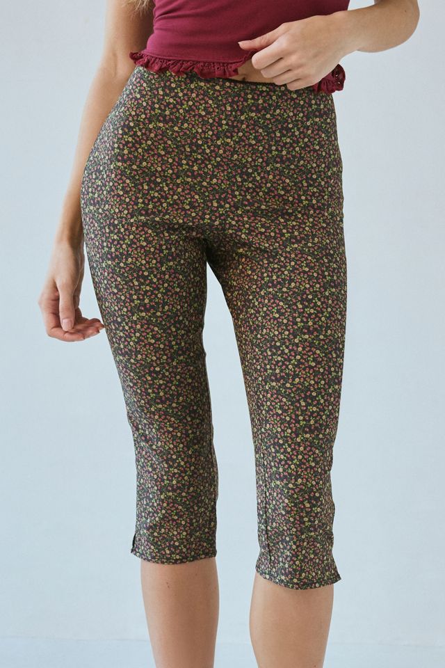 Kimchi Blue Ellie High Rise Stretch Capri Pant | Urban Outfitters Canada