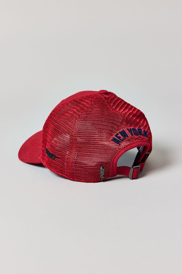 Pro Standard MLB New York Yankees Rhinestone Trucker Hat | Urban Outfitters