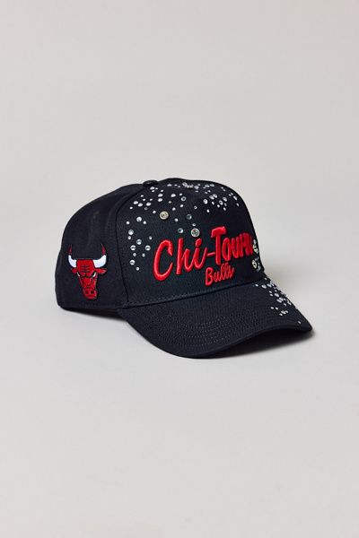 Pro Standard NBA Chicago Bulls Rhinestone Snapback Hat | Urban Outfitters