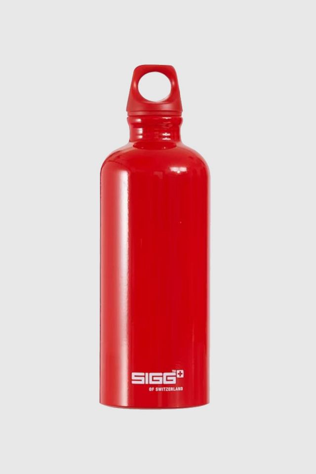Supreme SIGG Traveller 0.6L Water Bottle (SS23) | Urban Outfitters