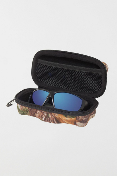 Chums Vault Sunglasses Case | Urban Outfitters