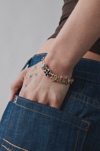 Anna Cameo Charm Bracelet | Urban Outfitters