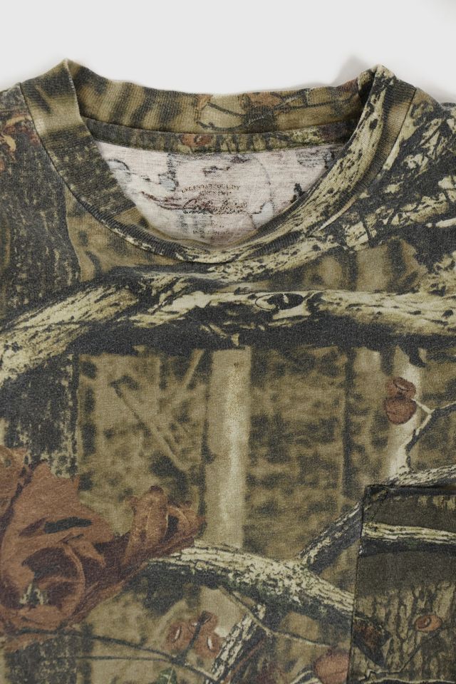 Vintage Real Tree Camo Tee 02 | Urban Outfitters