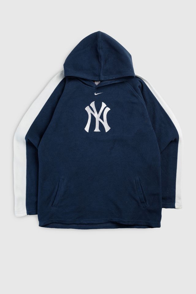 Vintage NY Yankees MLB Fleece Sweatshirt | Urban Outfitters