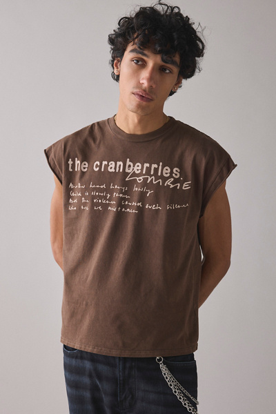 Backstage Graphic Cropped Muscle Tee | Urban Outfitters