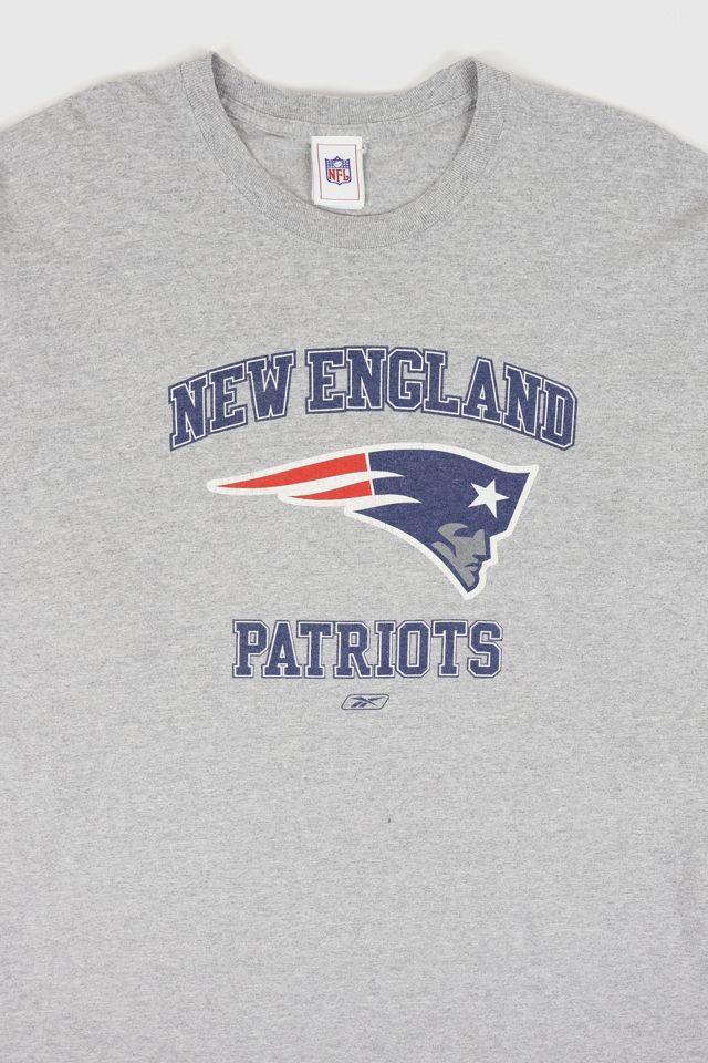 Vintage New England Patriots Long Sleeve Tee | Urban Outfitters