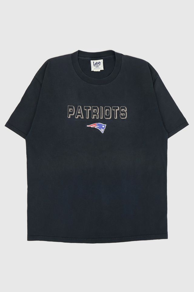 Vintage New England Patriots Embroidered Tee | Urban Outfitters