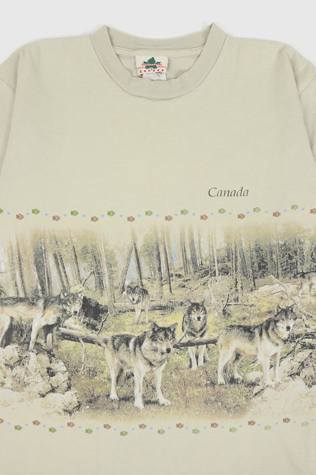 Vintage Canada Wolf Tee | Urban Outfitters