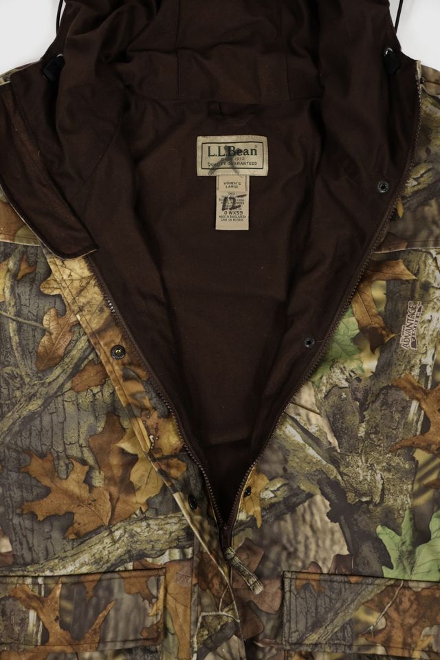 Vintage L.L. Bean Real Tree Camo Jacket | Urban Outfitters