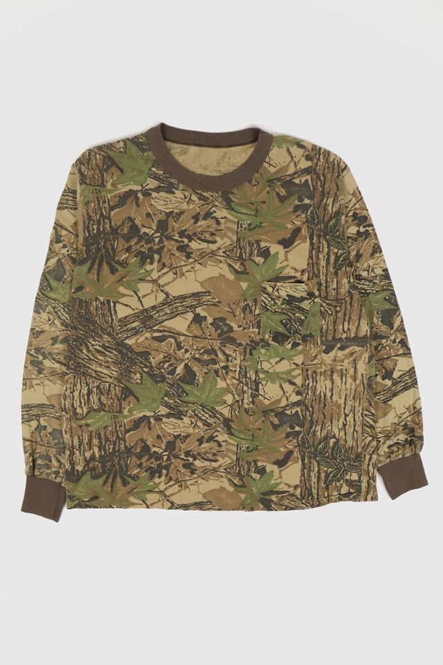 Vintage Camo Long Sleeve Tee 03 | Urban Outfitters