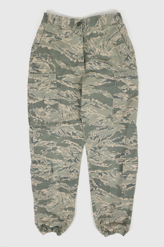 Vintage Digi Camo Pants | Urban Outfitters