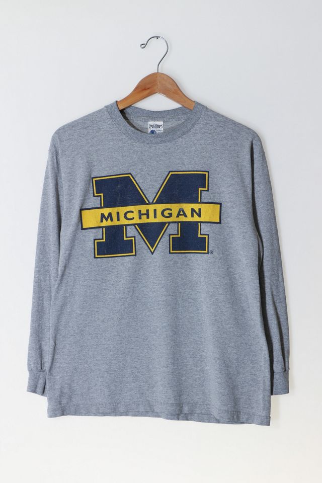Vintage University of Michigan Long Sleeve Crewneck T-shirt | Urban ...