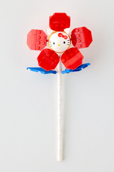 Brickcraft Sanrio Hello Kitty Flower Building Brick Set | Urban Outfitters