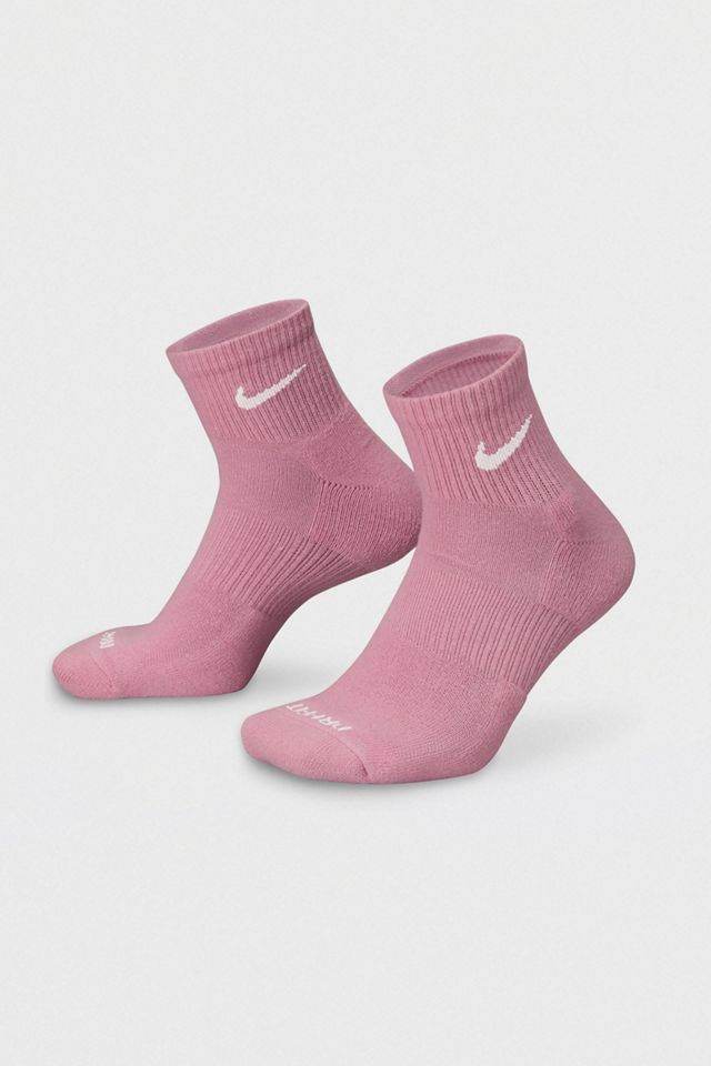Nike Everyday Plus Cushioned Sock 6-Pack | Urban Outfitters